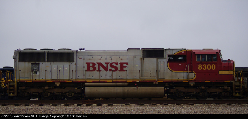 BNSF 8300